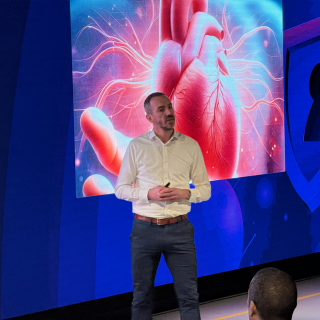 We empower people. • Wortell